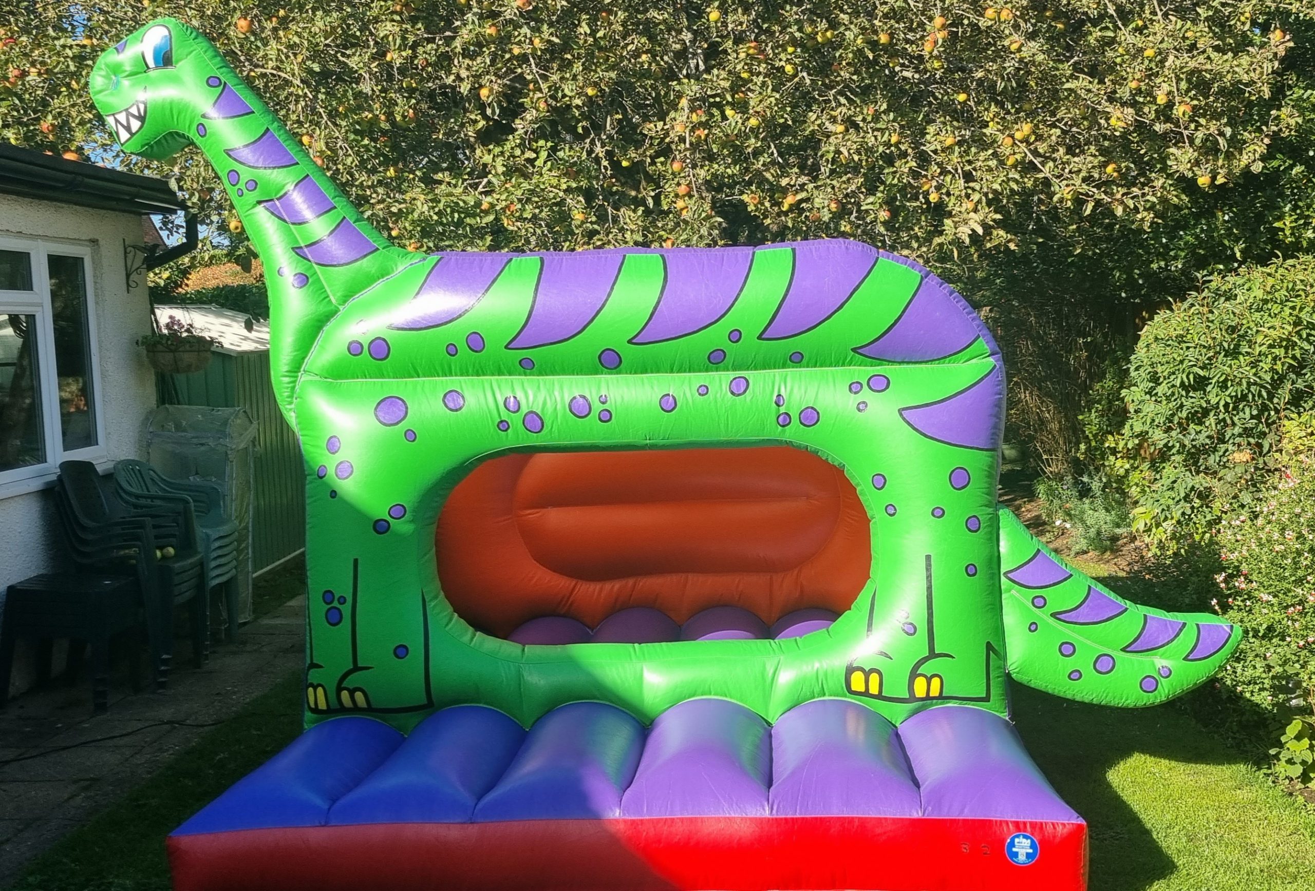 Dino Bounce - Bouncing Fun